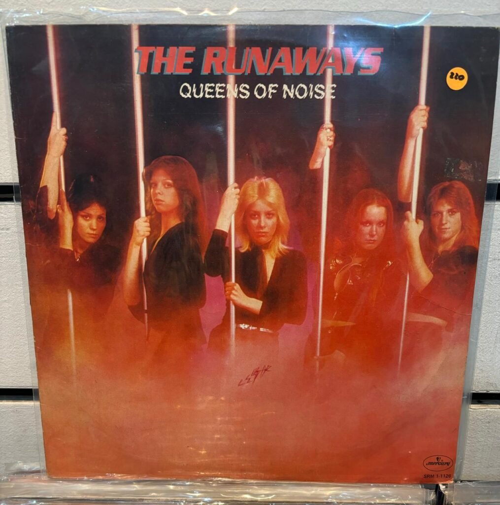 THE RUNAWAYS - QUEENS OF NOISE - Lets Rock Store